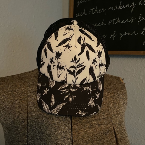 Roxy | Accessories | Roxy Boho Snapback Hat | Poshmark